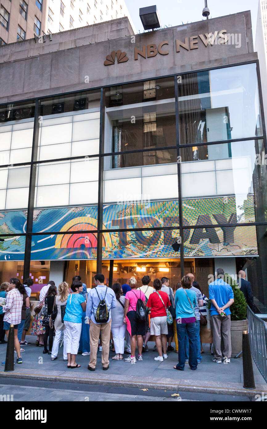 Crowds watch the Today Show with new updated graphics and logo, NYC ...
