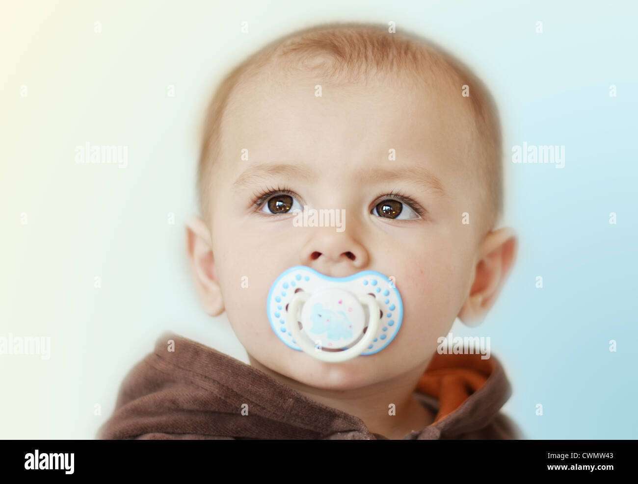 Baby brown eyes hi-res stock photography and images - Alamy