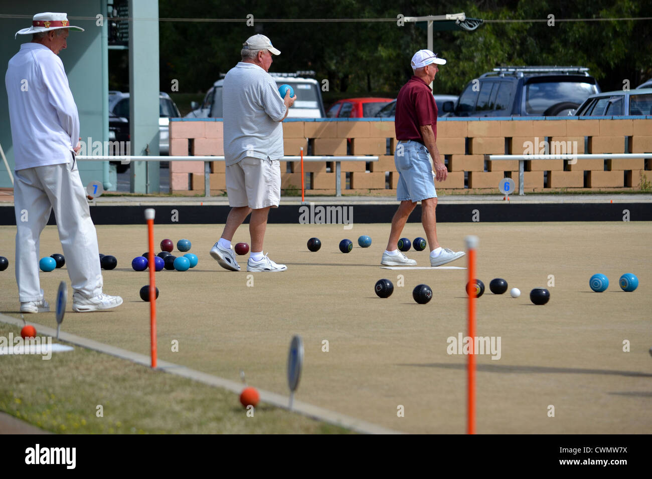 Men And Women Playing Bowls High Resolution Stock Photography and ...