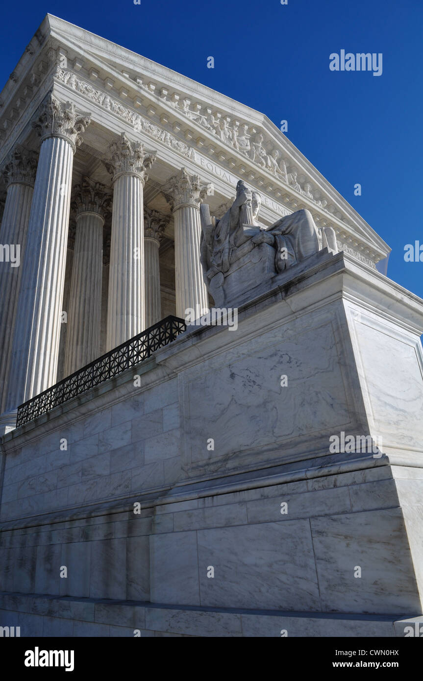 Supreme Court Building in Washington DC Stock Photo - Alamy