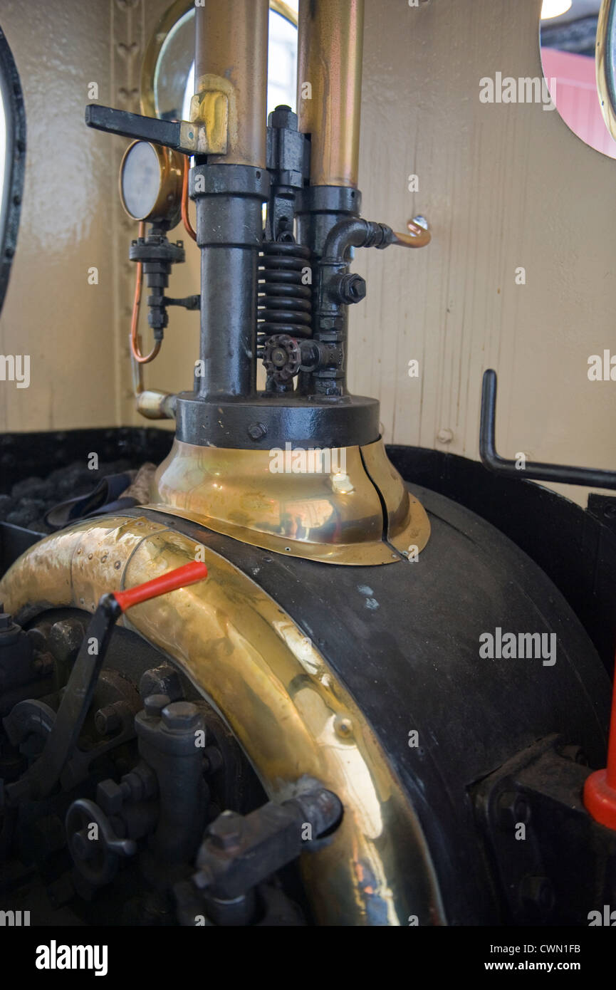Steam train controls hi-res stock photography and images - Alamy