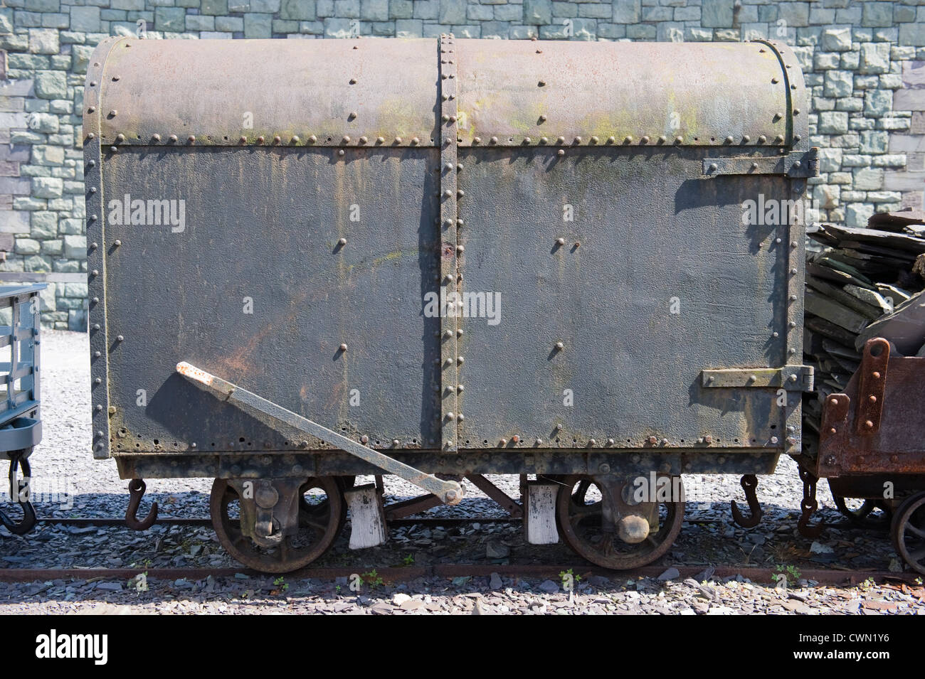Load carriage hi-res stock photography and images - Alamy