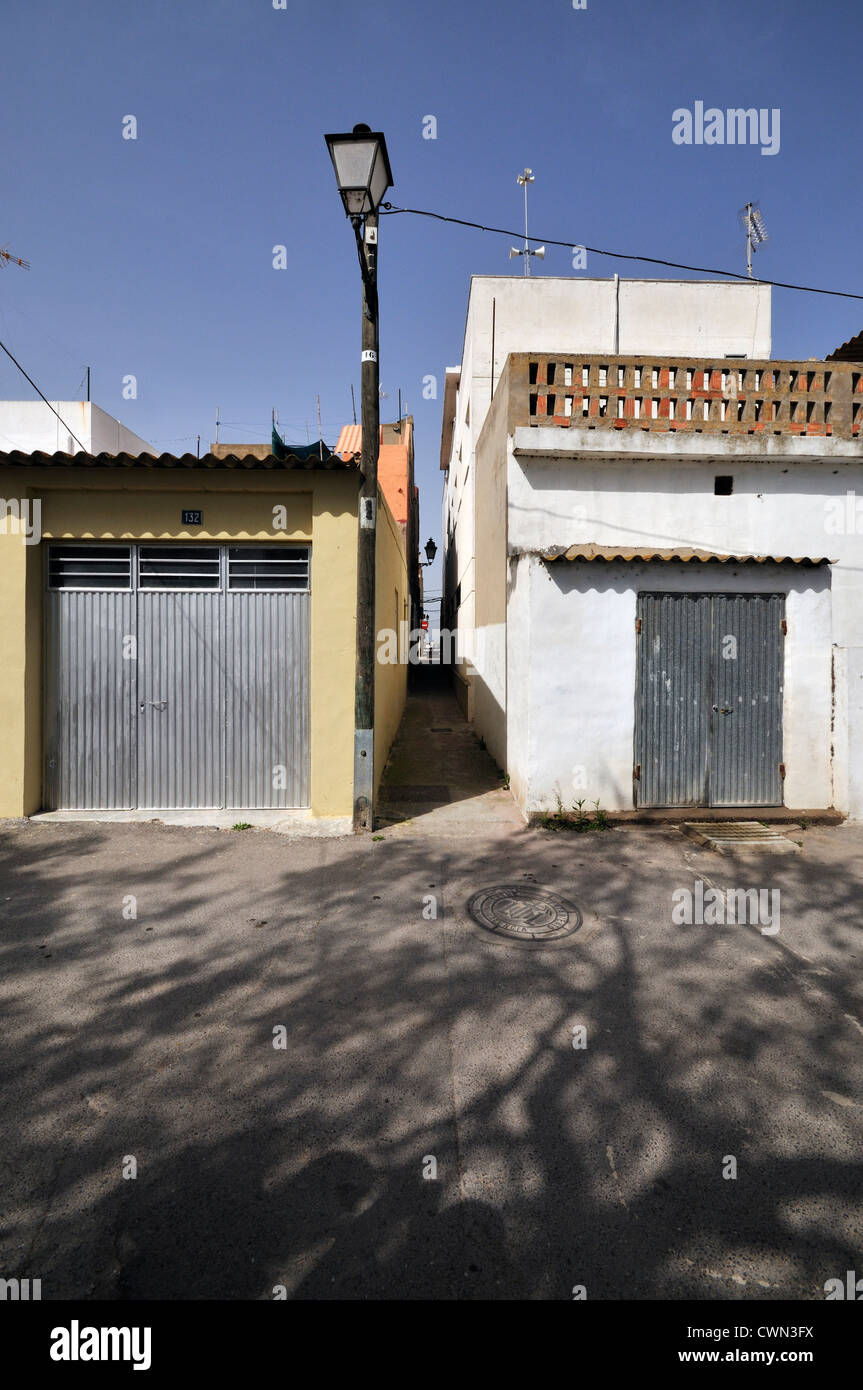 Narrow street. El Palmar. Valencia. Spain Stock Photo - Alamy
