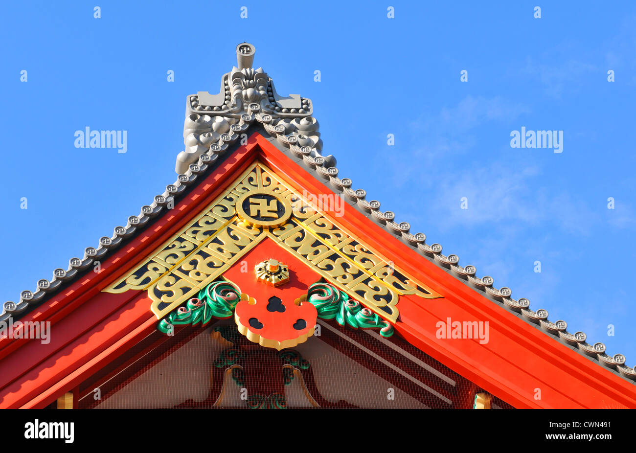 Architectural detail of traditional Japanese temple in Asakusa, Tokyo ...