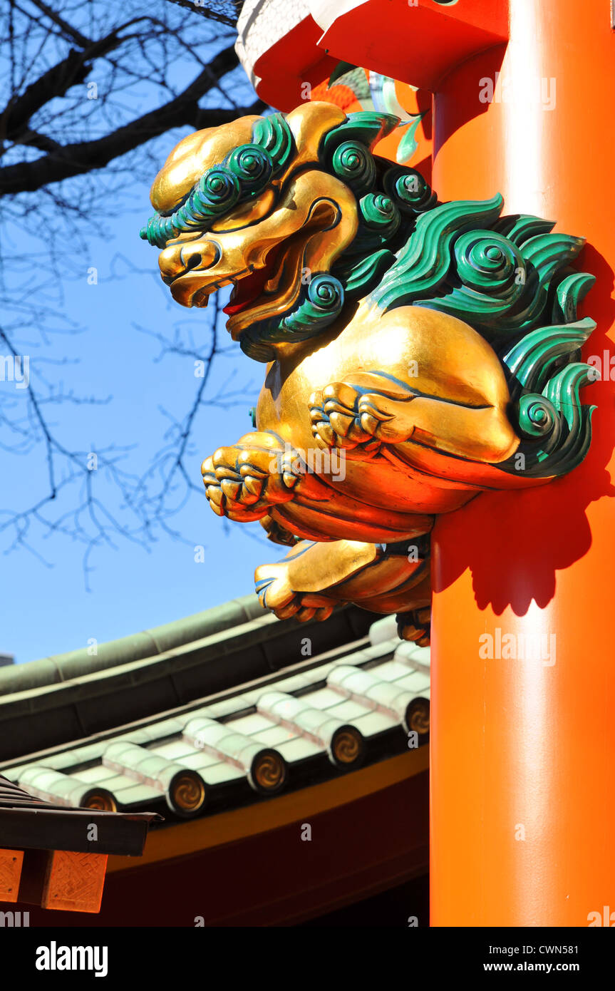 Architectural detail of traditional Japanese temple in Asakusa, Tokyo ...