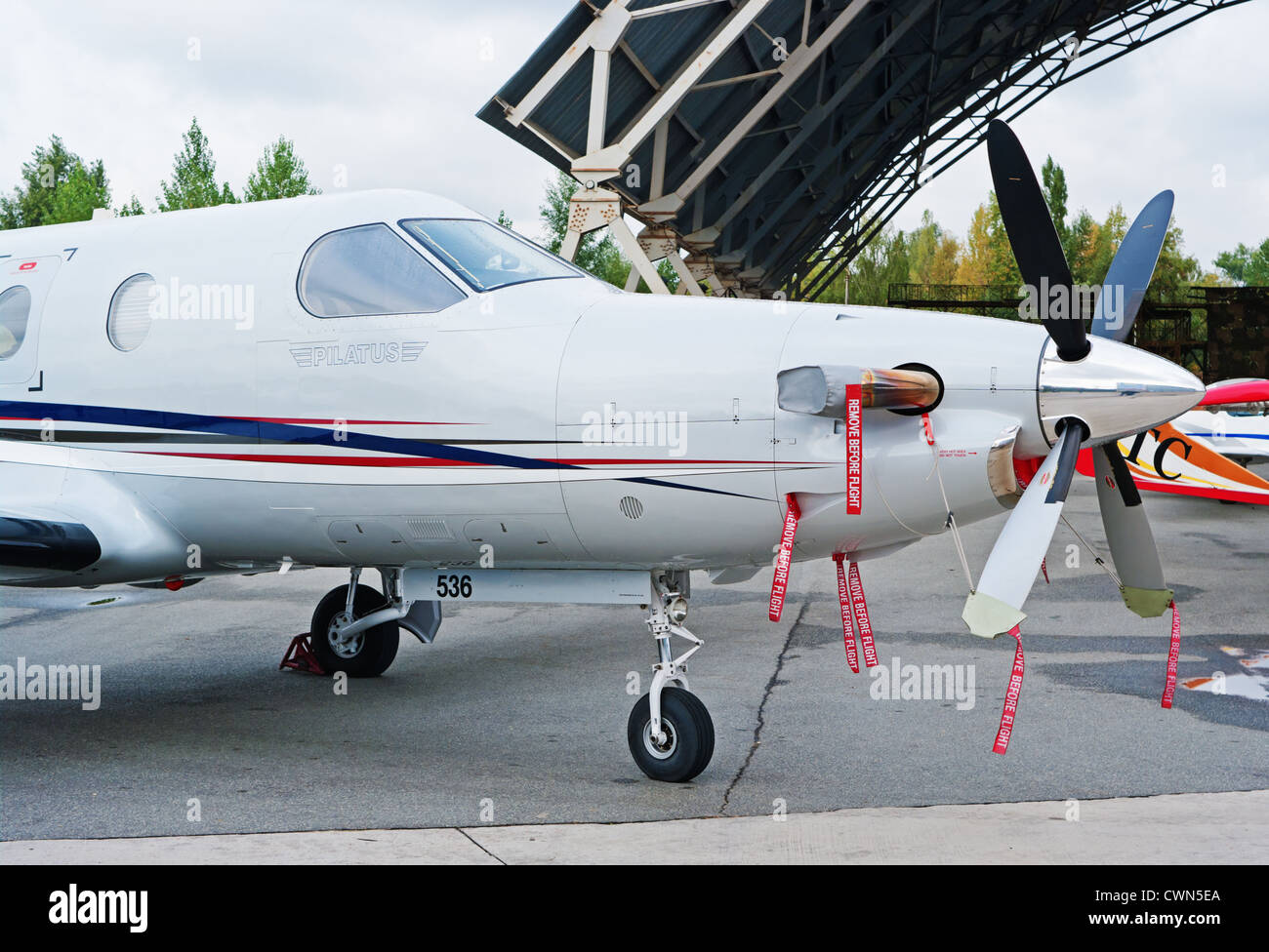 Single engine high wing turboprop hi-res stock photography and images ...
