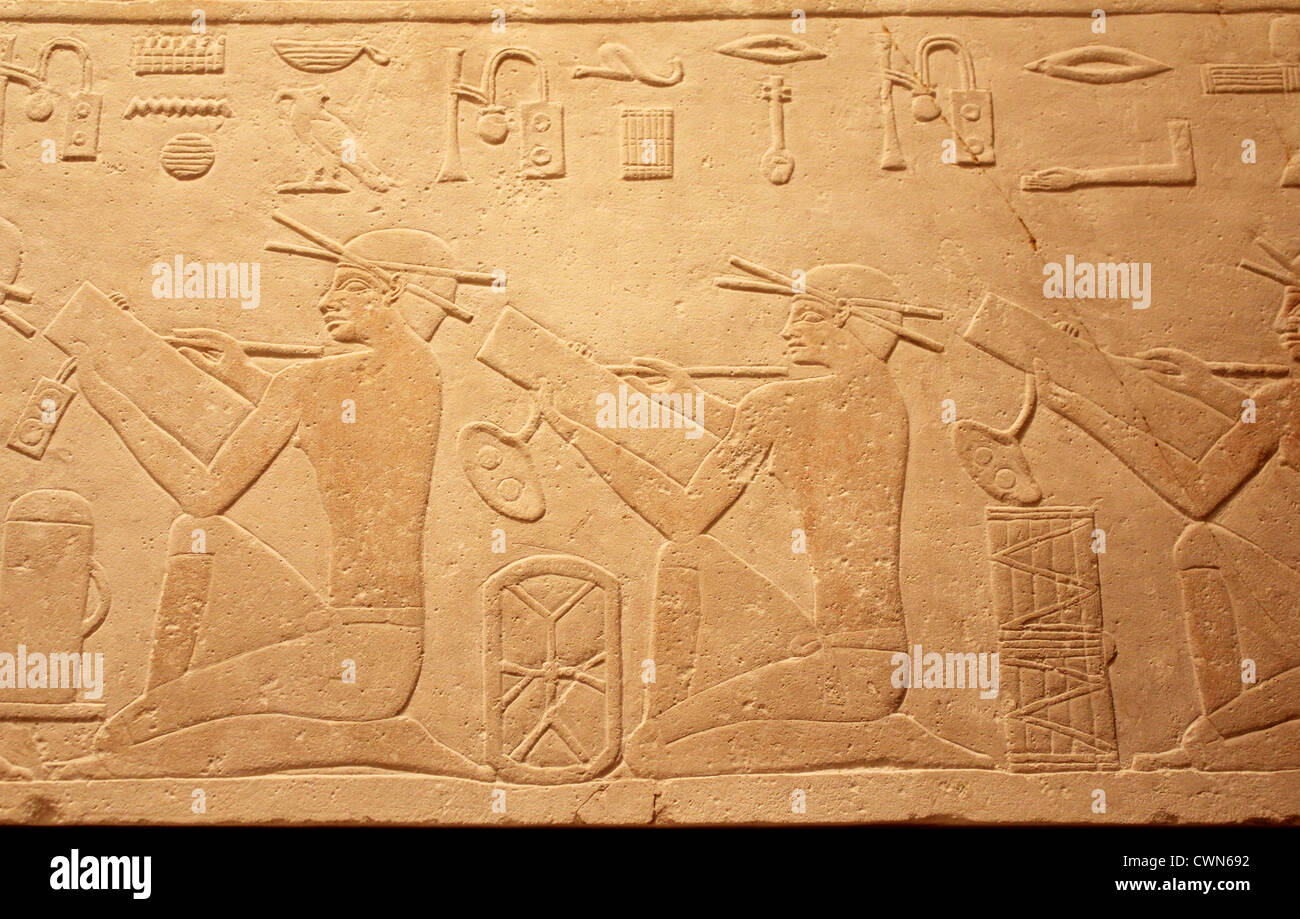 Hieroglyphic alphabet hi-res stock photography and images - Alamy