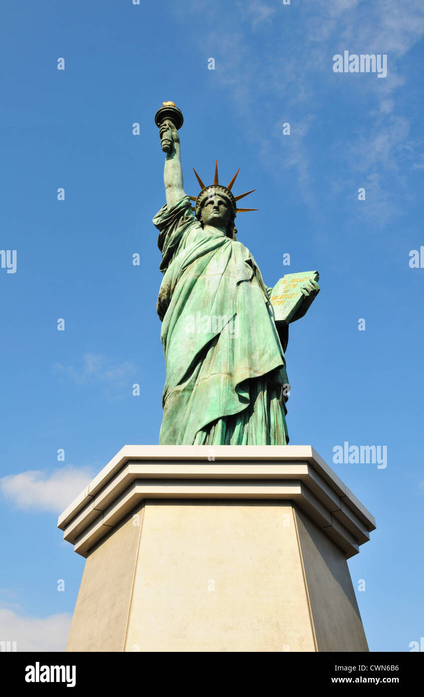 Architectural detail of the famous Statue of Liberty (Liberty ...