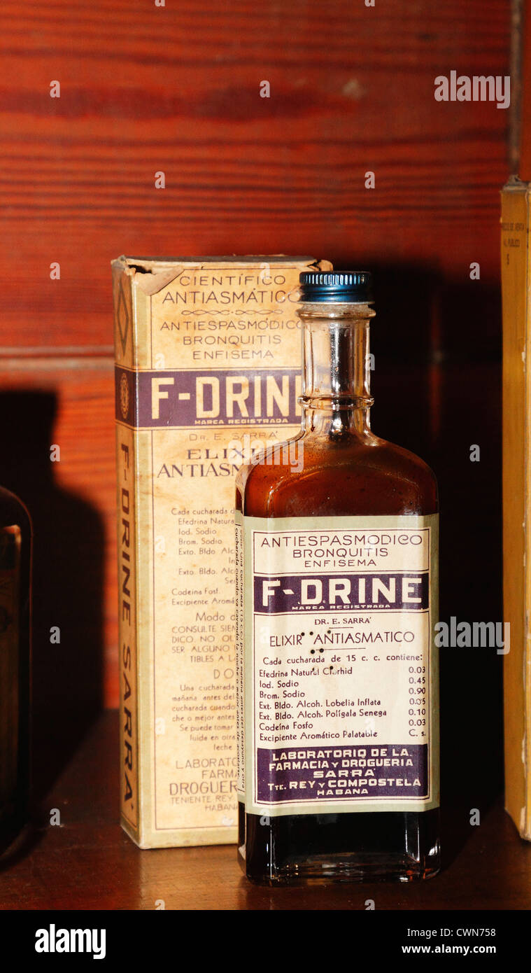 Old chemist's shop hi-res stock photography and images - Alamy