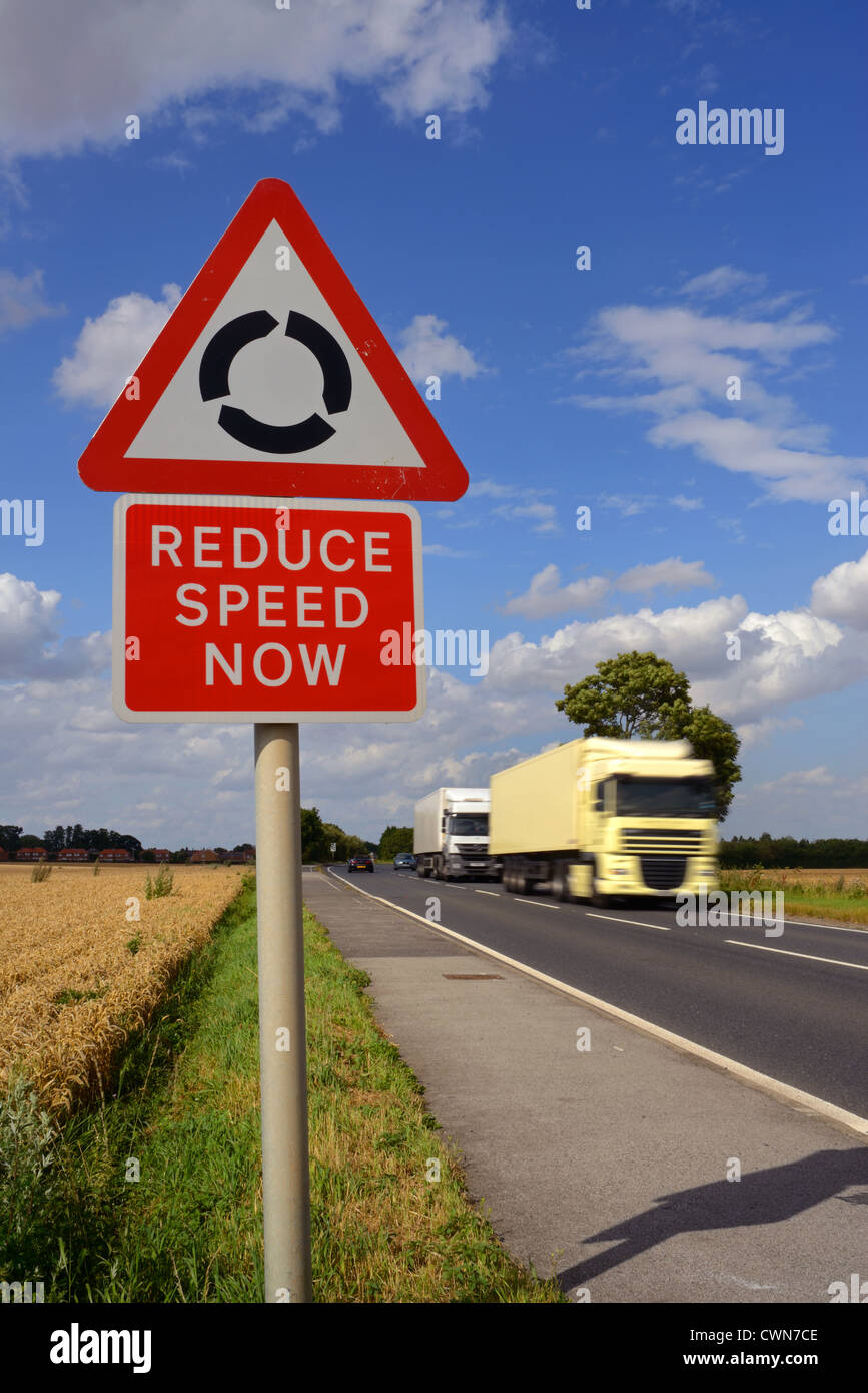 Road sign roundabout uk hi-res stock photography and images - Alamy