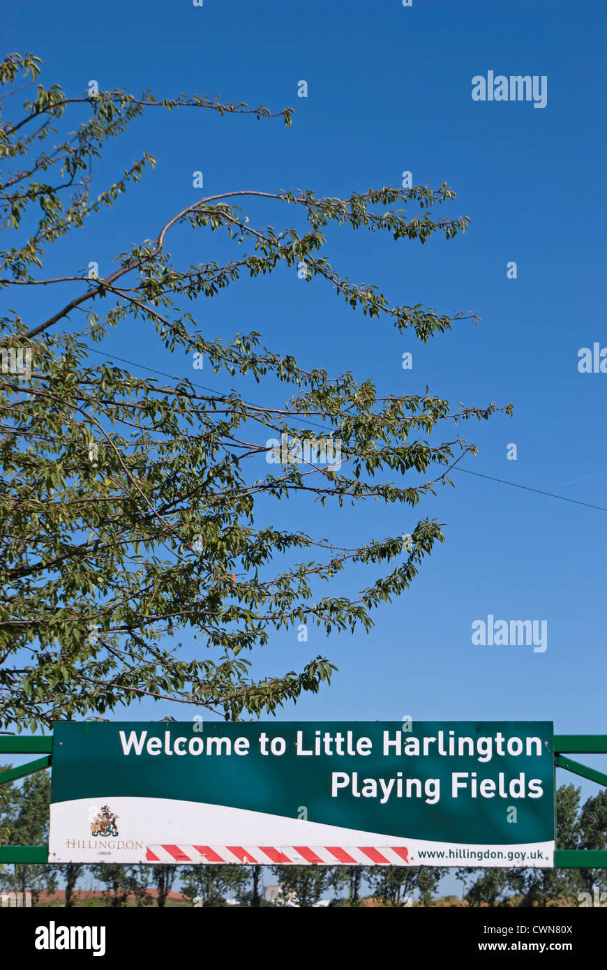 welcome to little harlington playing fields sign, harlington, middlesex ...