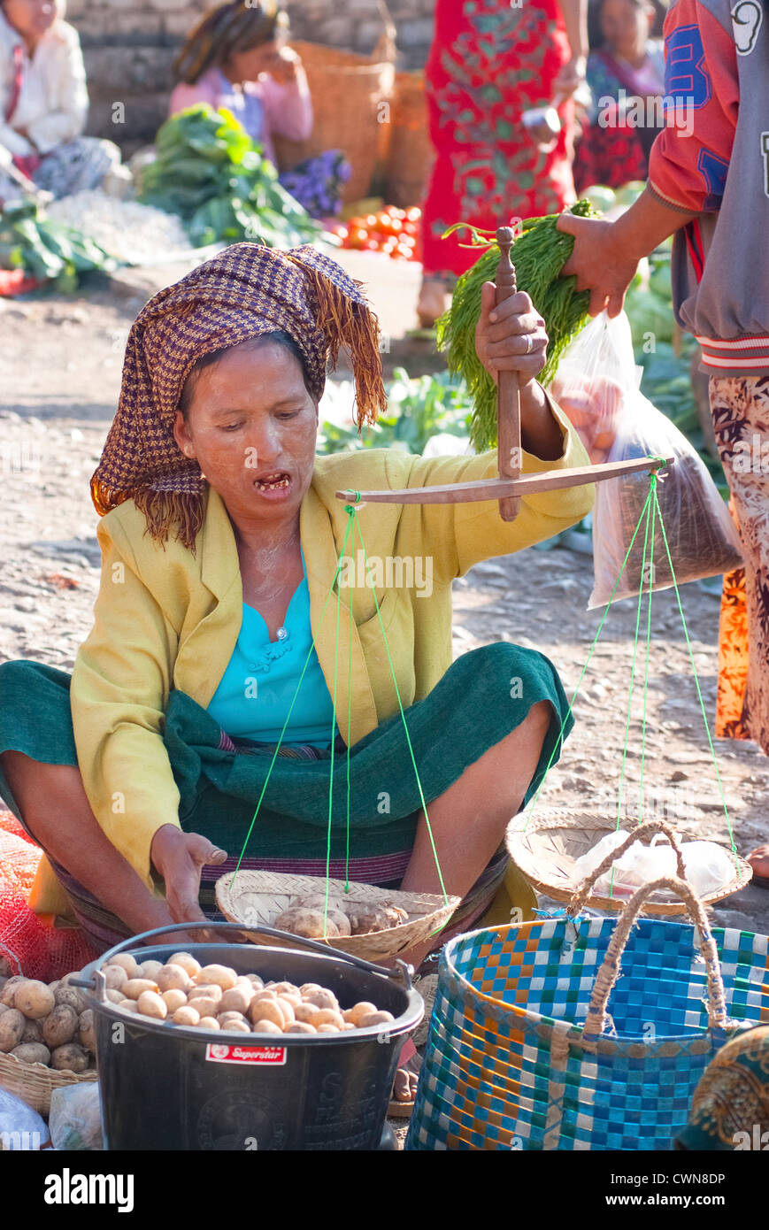 Kalaw market in myanmar hi-res stock photography and images - Alamy