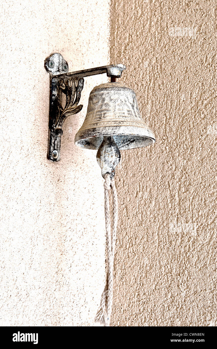 Old Fashioned Door Bell High Resolution Stock Photography and Images ...