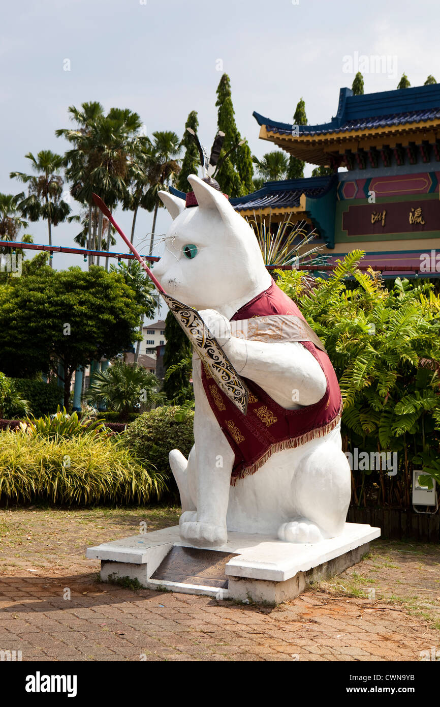 Cat Statue, Kuching, Borneo, Malaysia, Asia Kuching means Cat in Malay ...