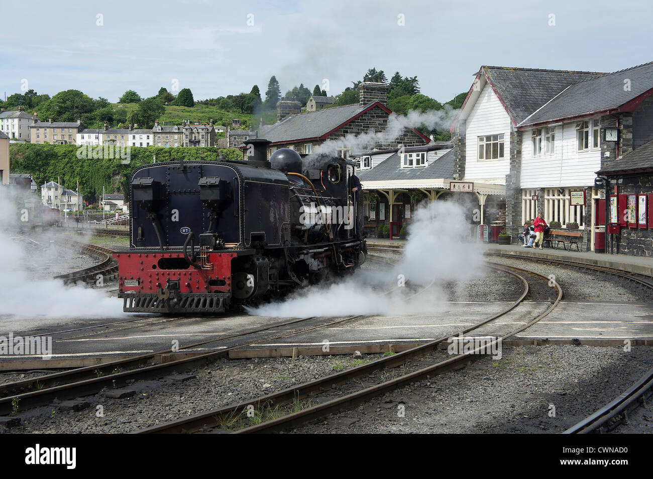 Water bowser hi-res stock photography and images - Alamy