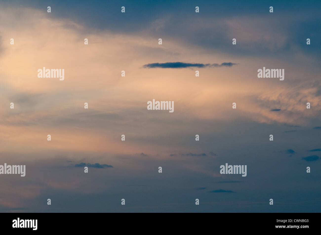 Dusk sky hi-res stock photography and images - Alamy