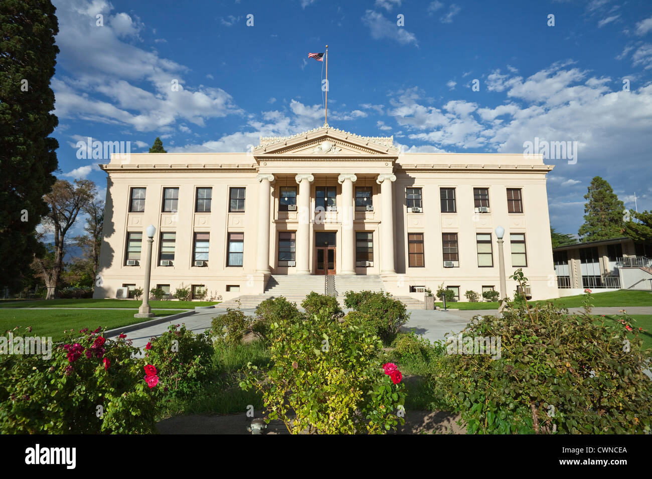 Historic county courthouse hi-res stock photography and images - Alamy