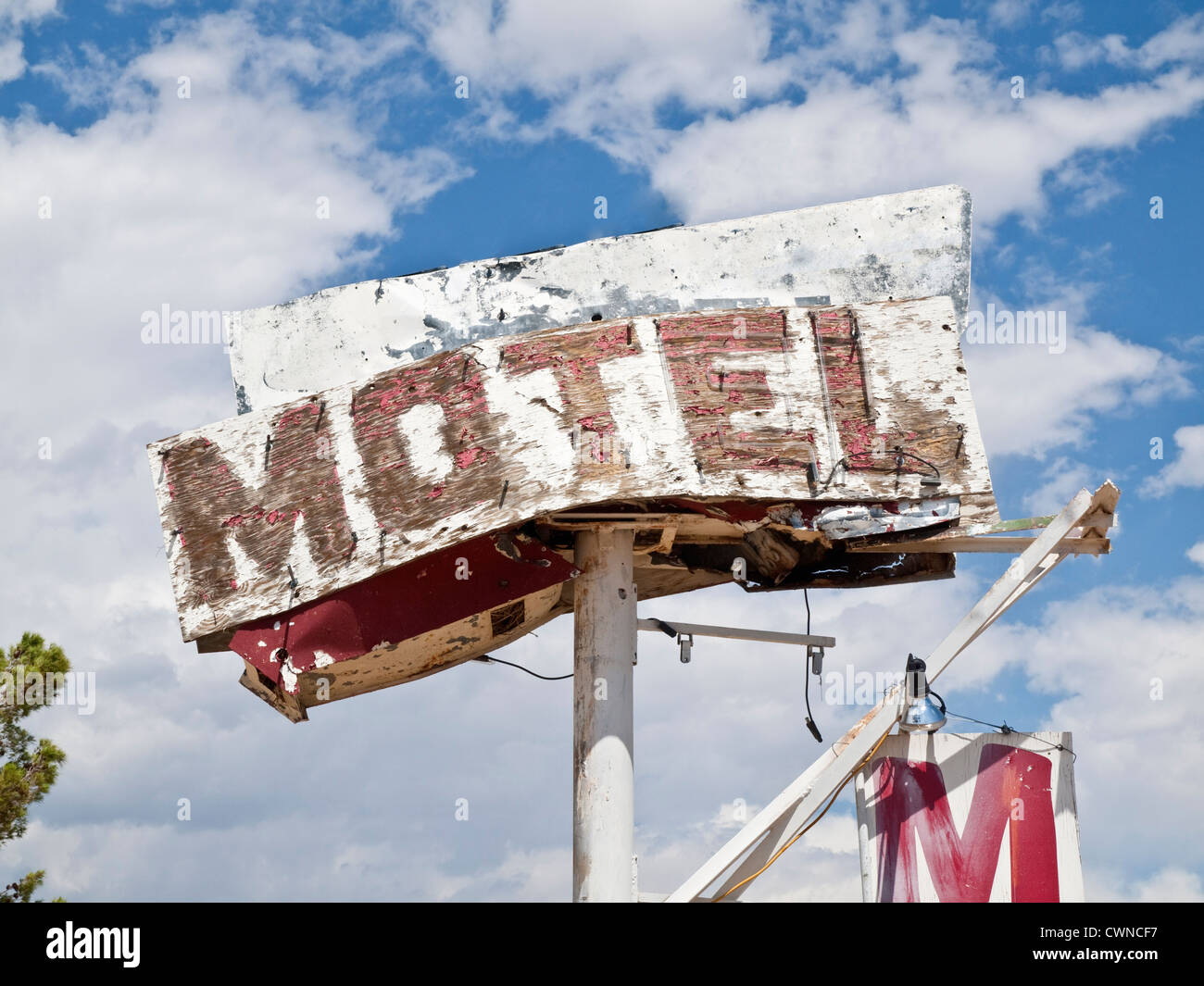 Motel neon sign hi-res stock photography and images - Alamy
