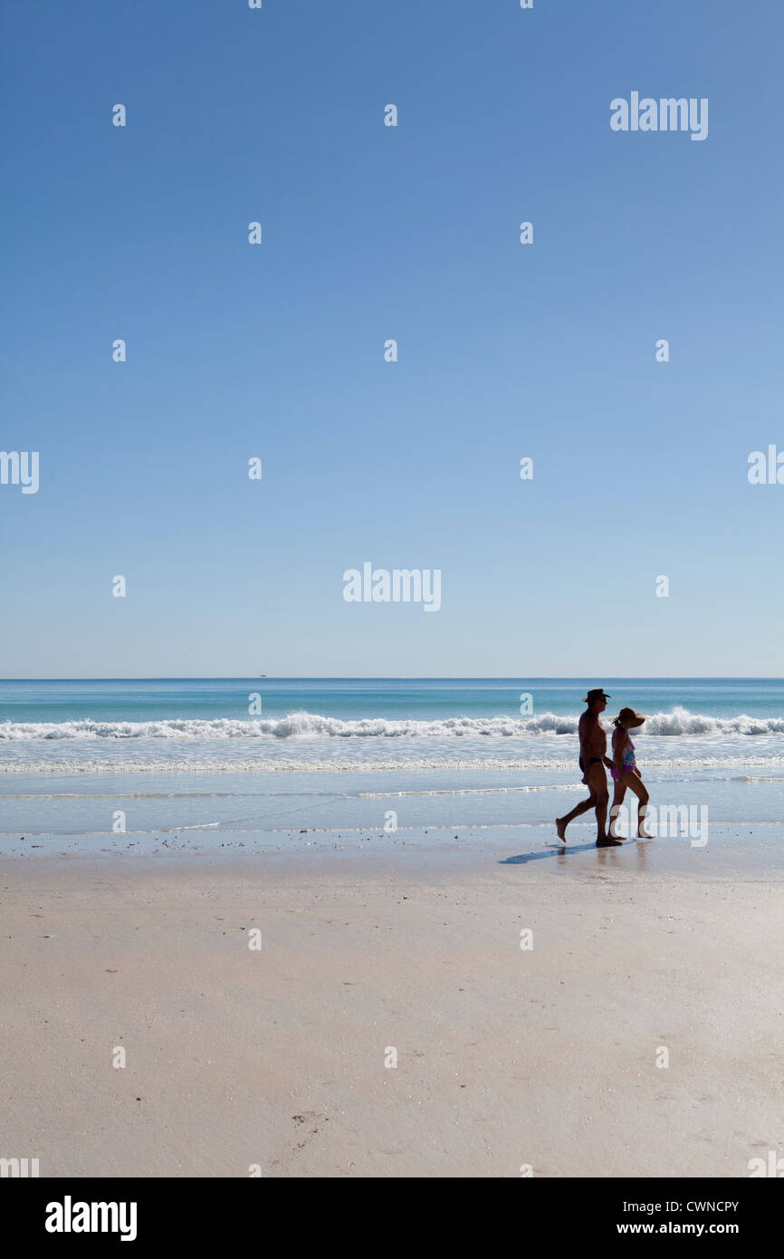 Shoreline cable hi-res stock photography and images - Alamy