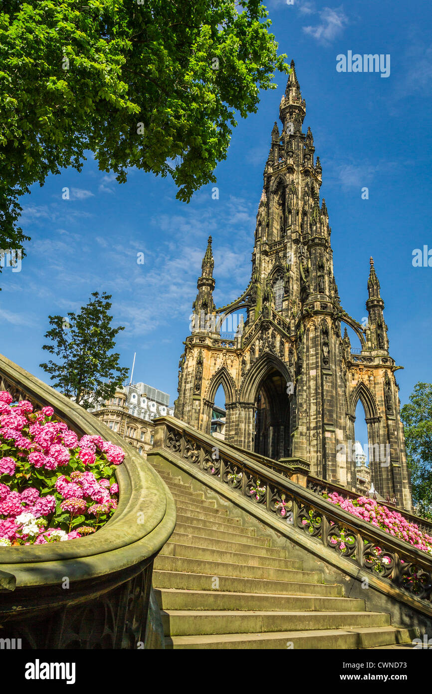 Princes street stairs hi-res stock photography and images - Alamy
