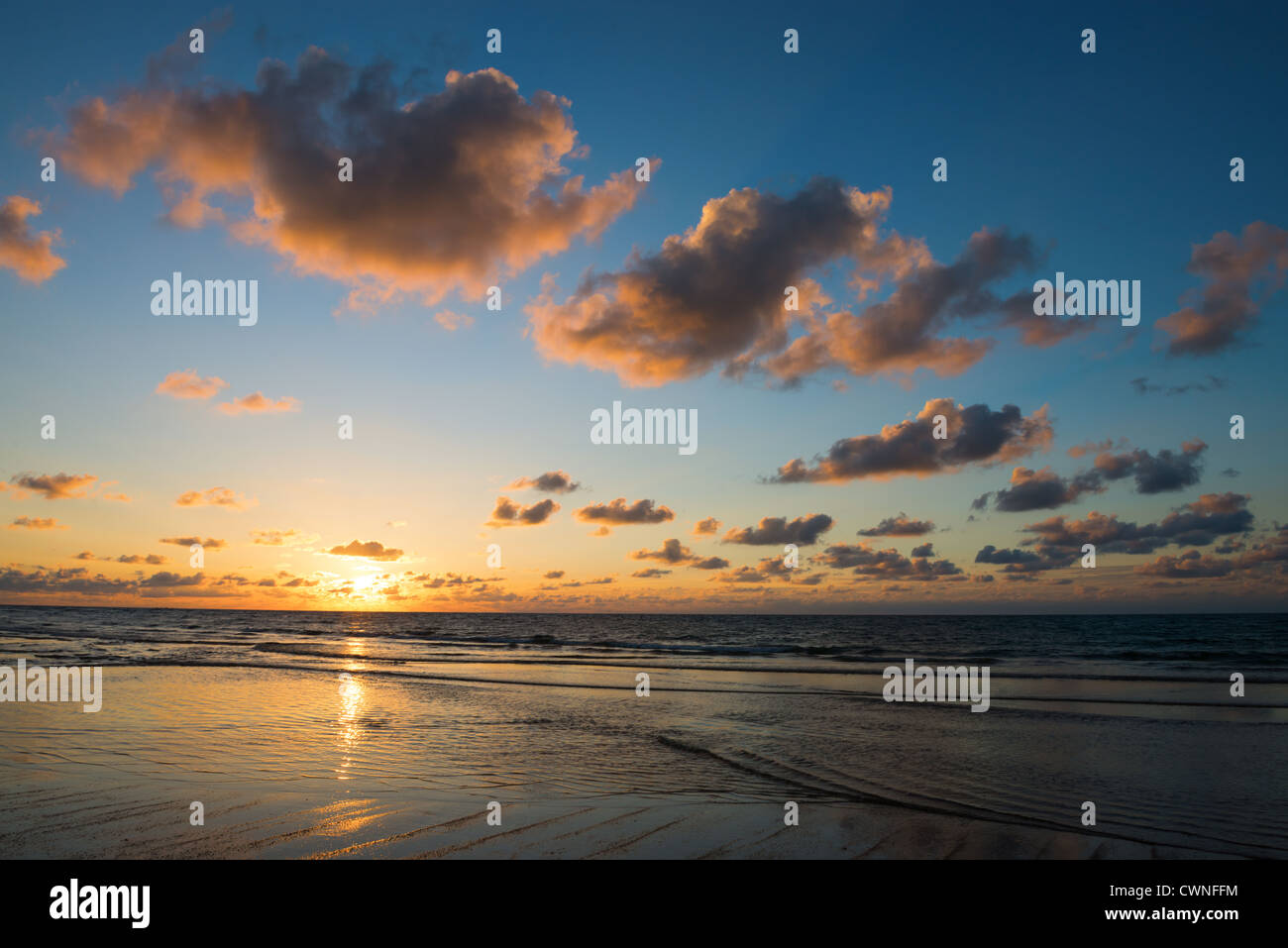 Reflection of sky and clouds on sea hi-res stock photography and images ...