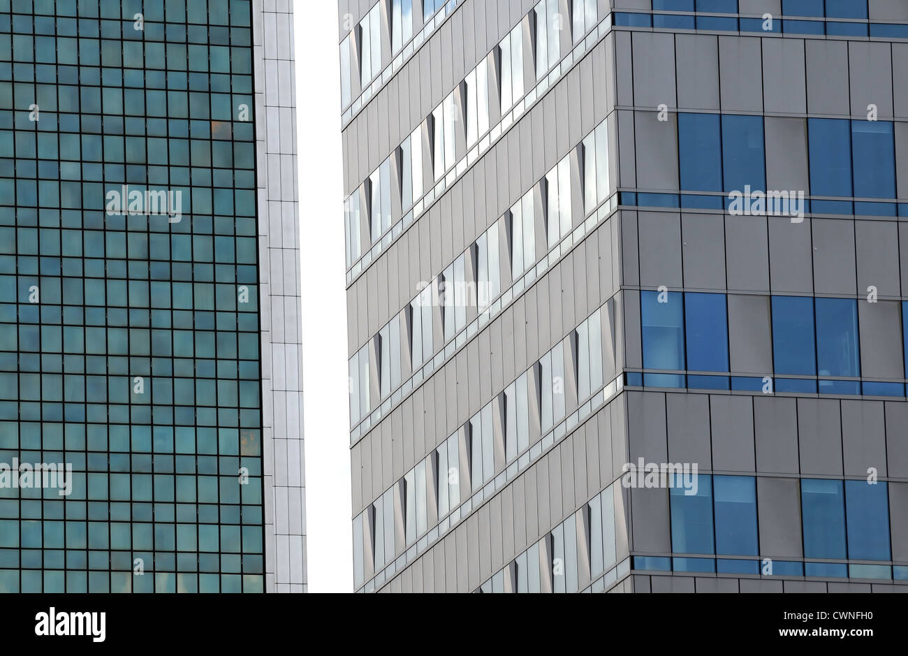 Modern office block building hi-res stock photography and images - Alamy