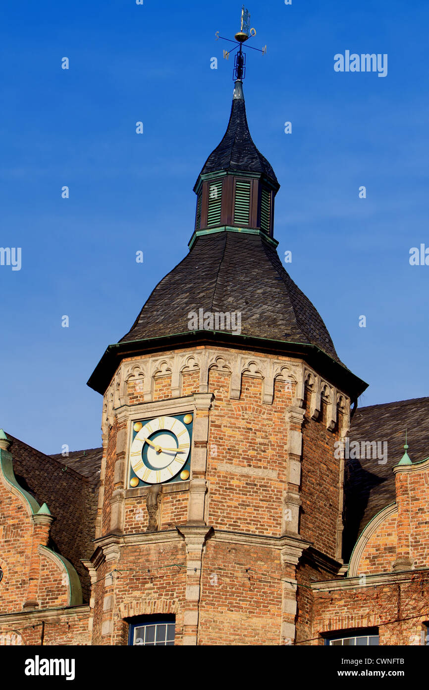 Clock tower dusseldorf hi-res stock photography and images - Alamy