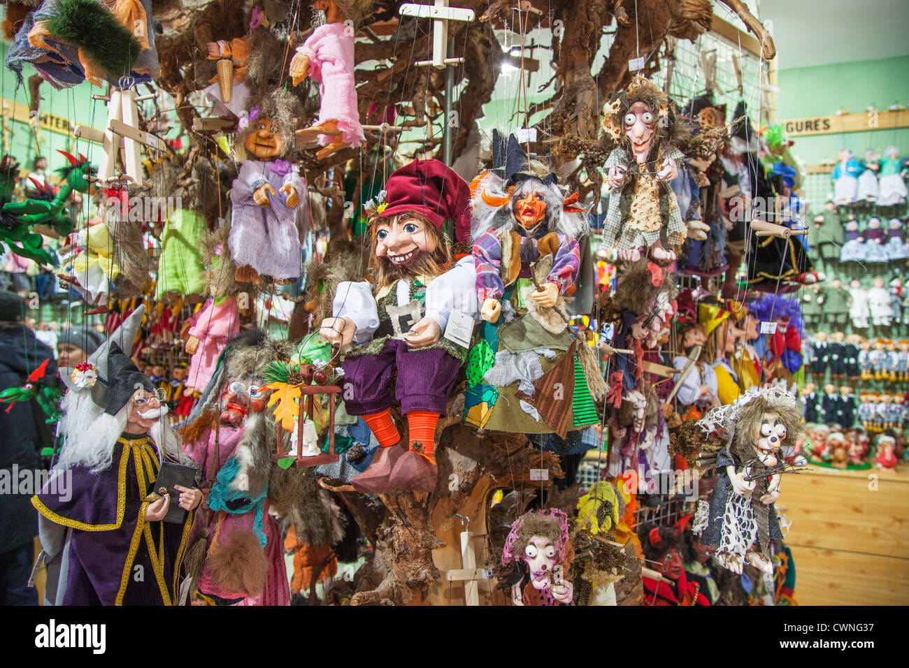 Puppets in shop in Prague, Czech Republic Stock Photo - Alamy