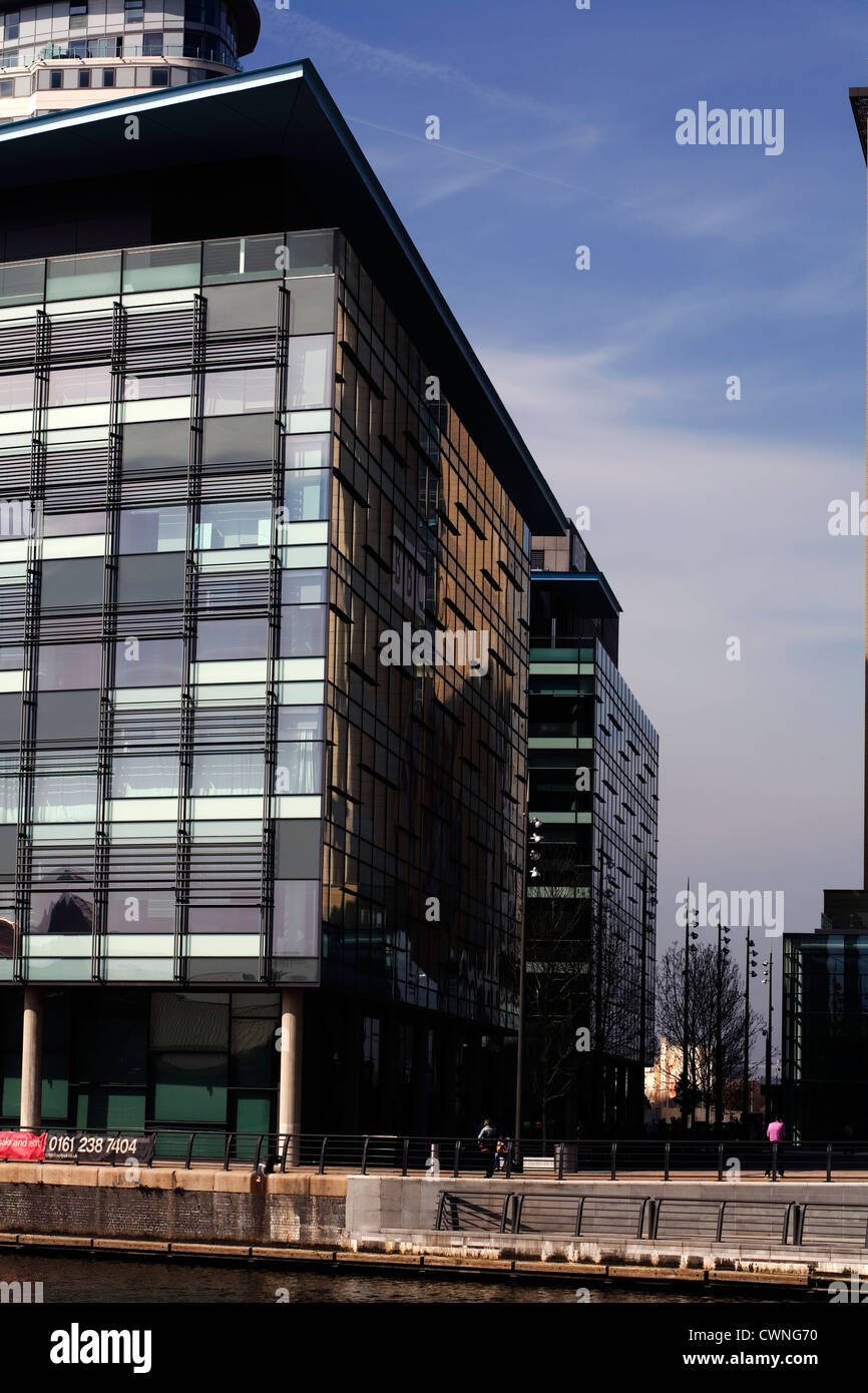Bbc building salford quays hi-res stock photography and images - Alamy