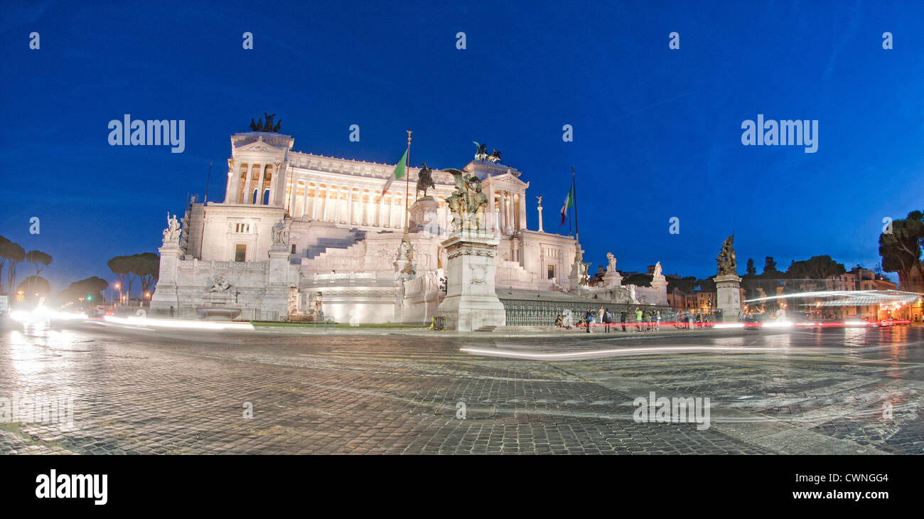 Panoramic of The Victor Emmanuel II monument in the evening, Rome ...