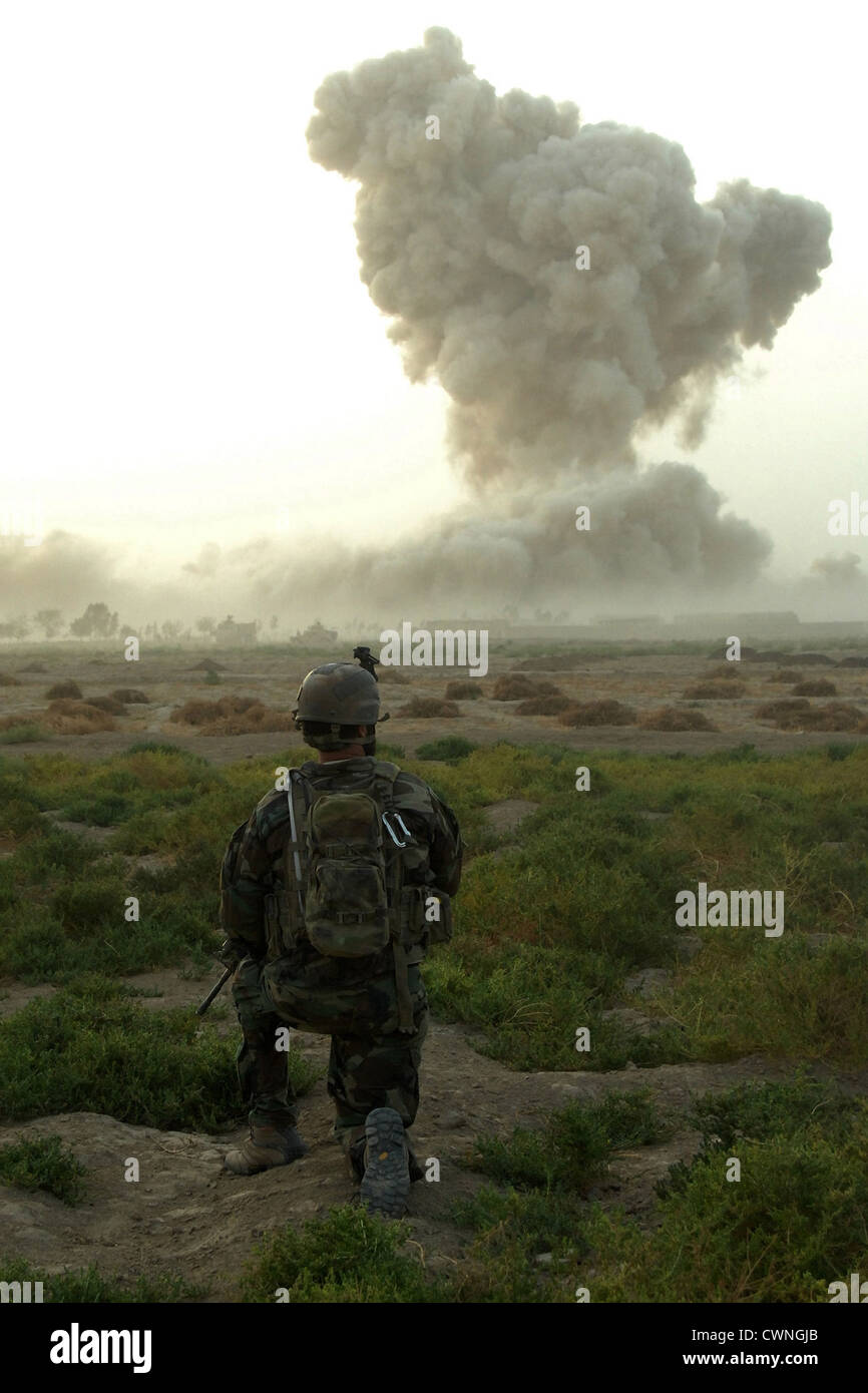 Explosion of ammonium nitrate hi-res stock photography and images - Alamy