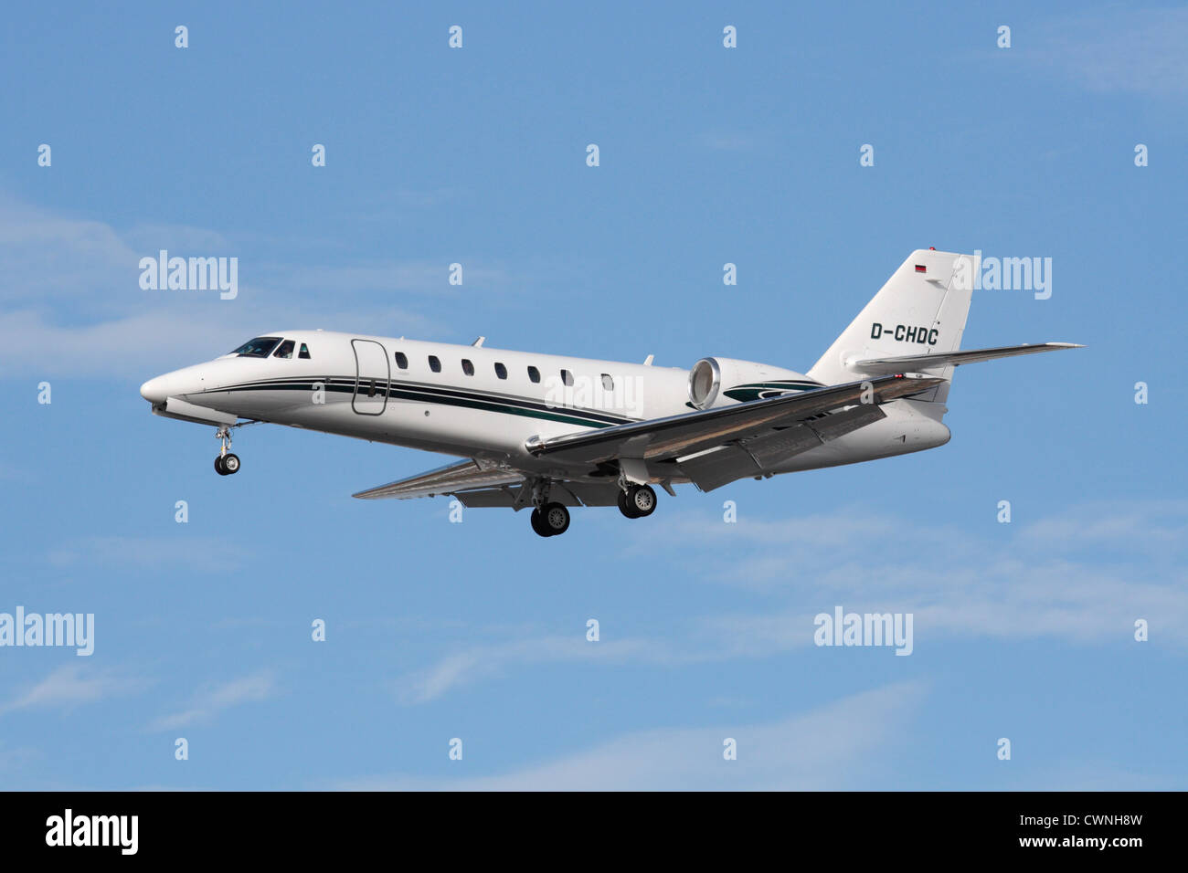Cessna 680 citation sovereign aircraft hi-res stock photography and ...