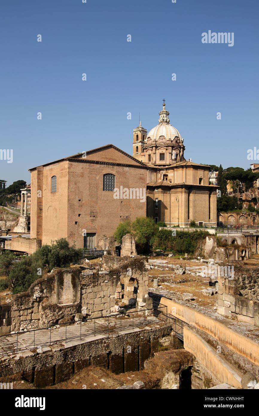 Ancient roman senate building hi-res stock photography and images - Alamy