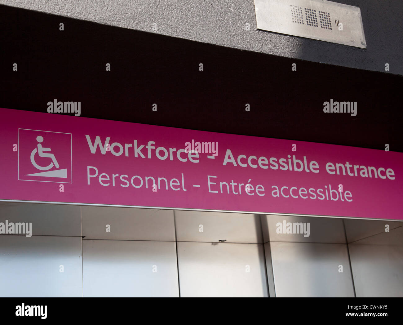 Paralympics sign hi-res stock photography and images - Alamy