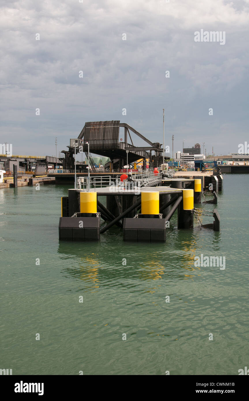 Linkspan High Resolution Stock Photography and Images - Alamy