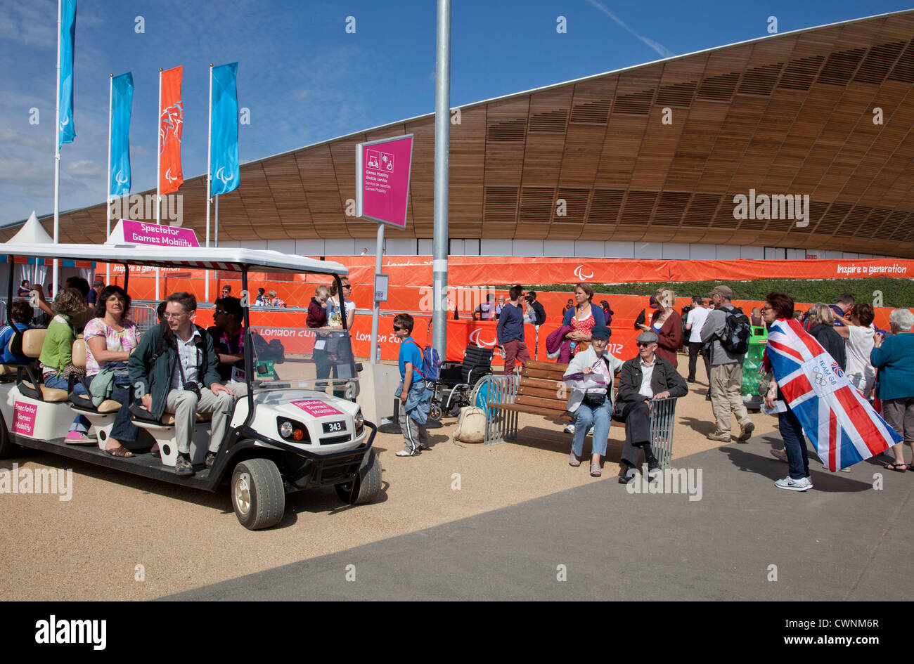 London paralympics spectators hi-res stock photography and images - Alamy