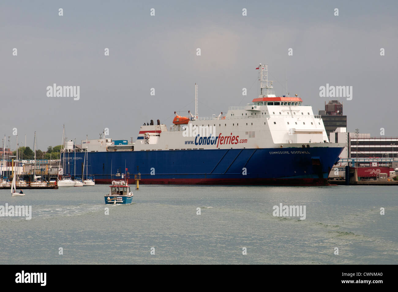 RoRO ferry Commodore Goodwill alongside the Continental Ferryport ...