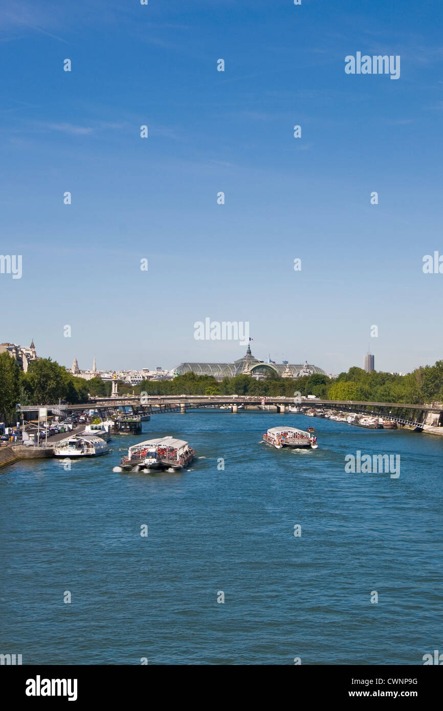 Geography travel france paris seine hi-res stock photography and images ...