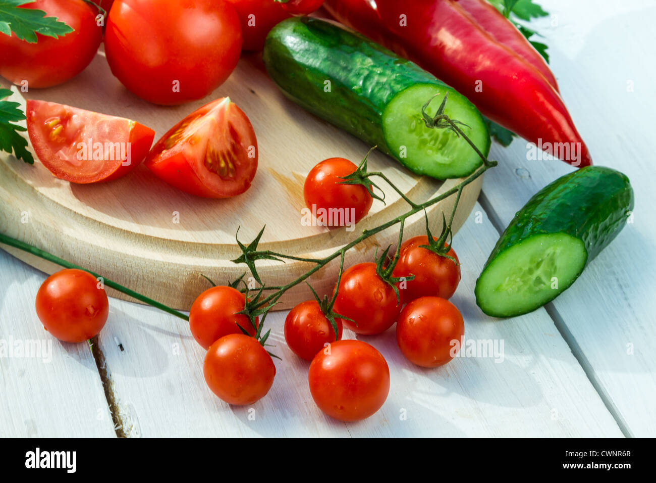 Brightly colored vegetables hi-res stock photography and images - Alamy