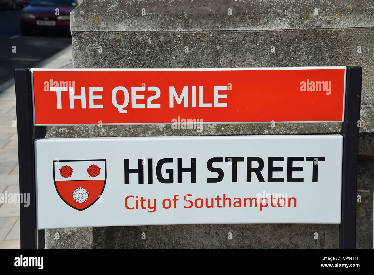 Southampton sign hi-res stock photography and images - Alamy
