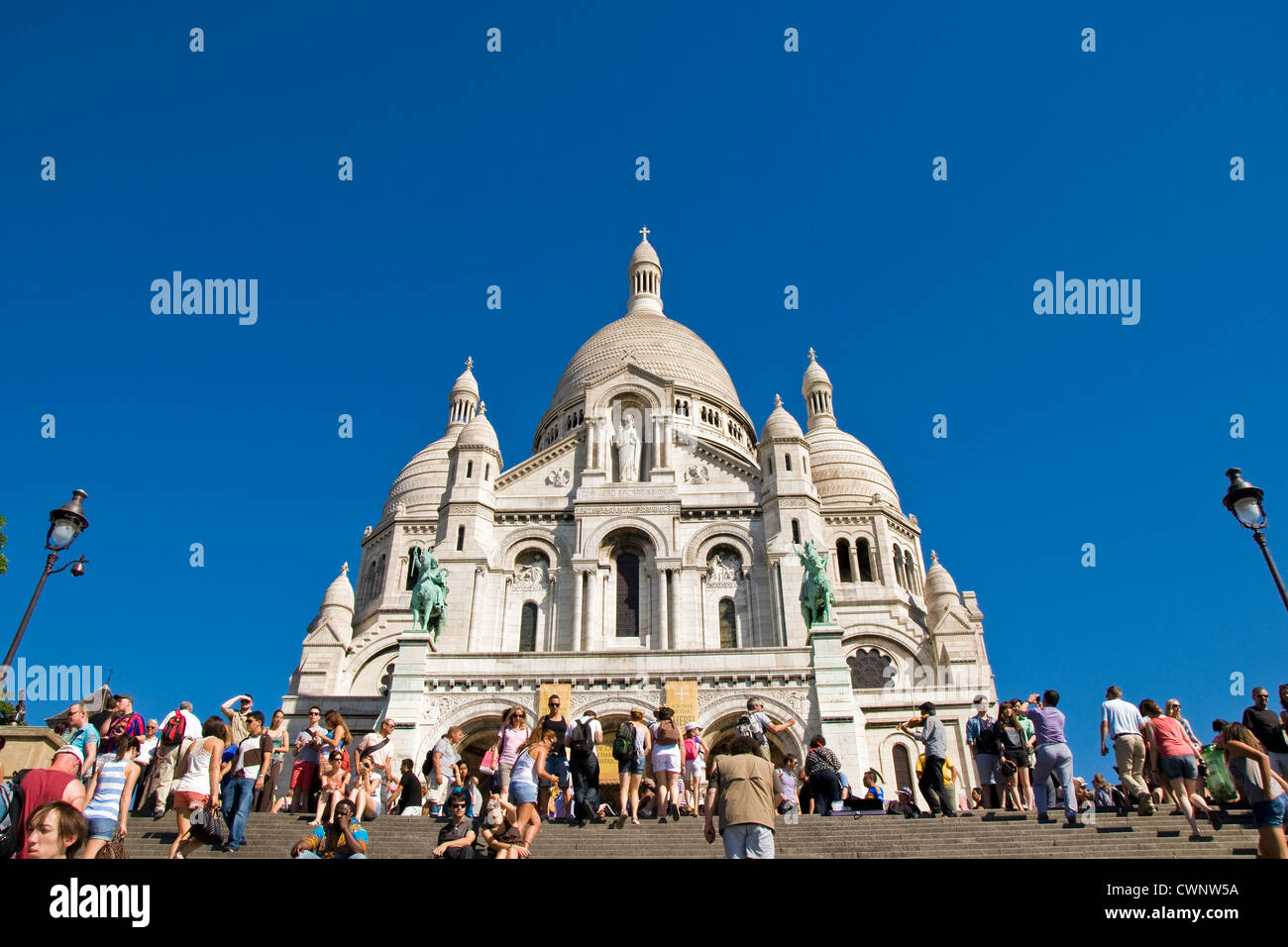 France, Ile de France, Paris, Montmartre, Sacre Coeur Basilica Stock ...