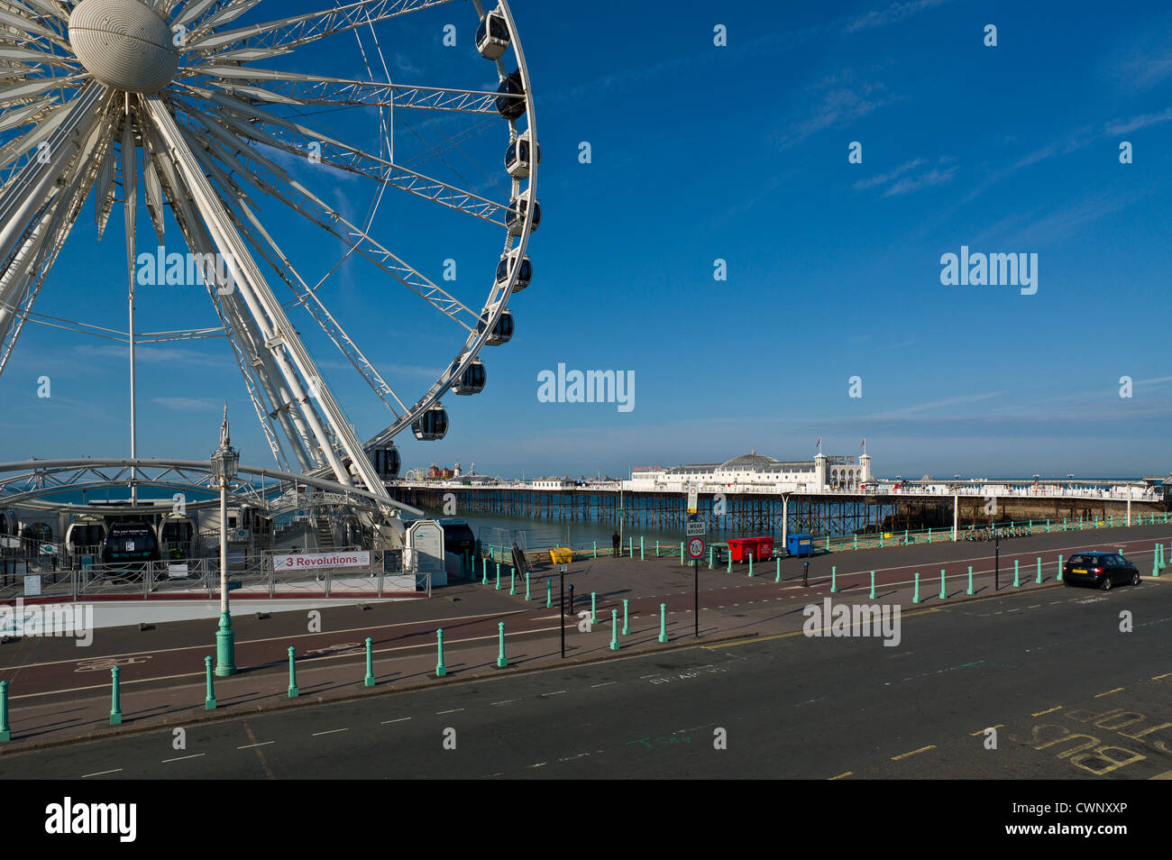 Brighton wheel and pier Stock Photo - Alamy