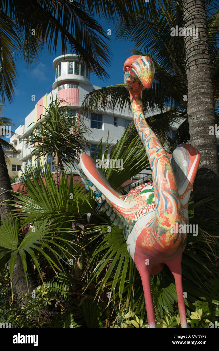 FLAMINGO SCULPTURE OCEAN DRIVE SOUTH BEACH MIAMI BEACH FLORIDA USA ...