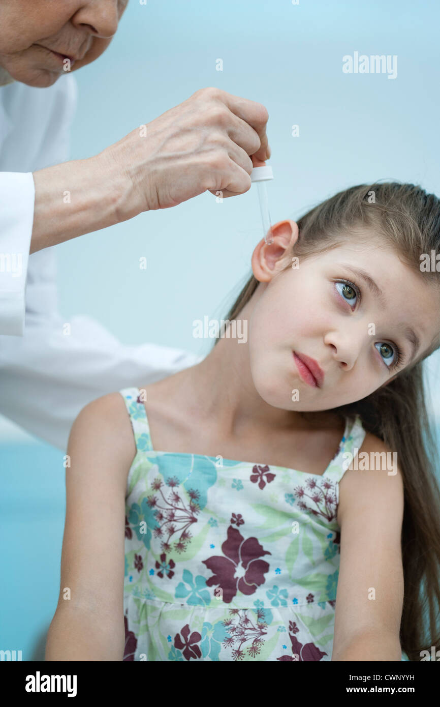 Ear treatment drops hi-res stock photography and images - Alamy