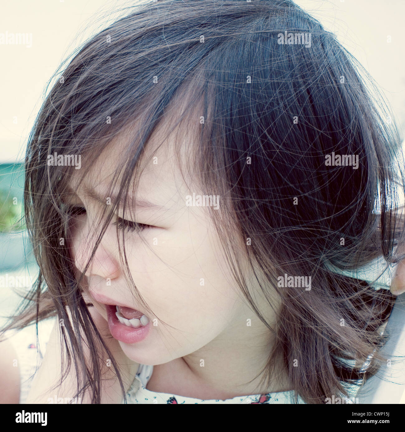 Little girl crying Stock Photo - Alamy