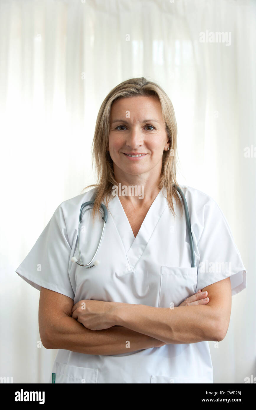Nurse hi-res stock photography and images - Alamy