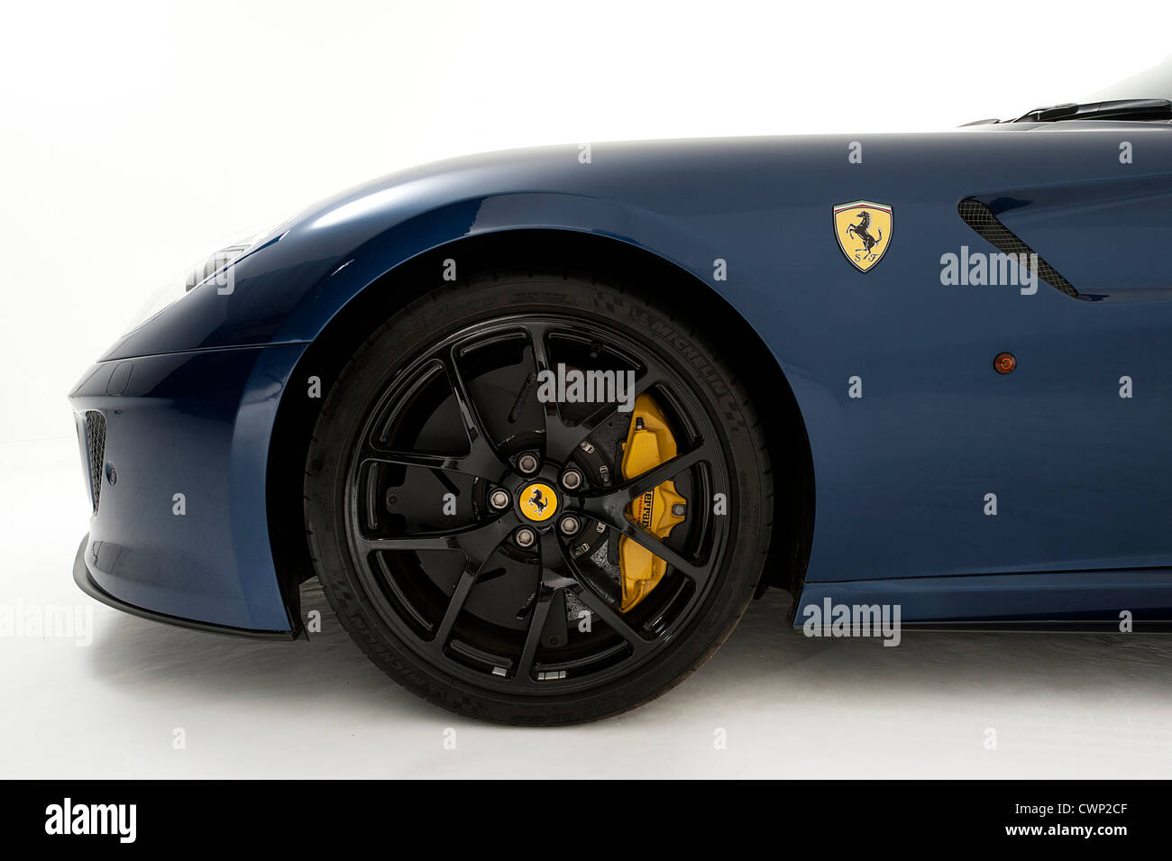 Alloy wheel hi-res stock photography and images - Alamy