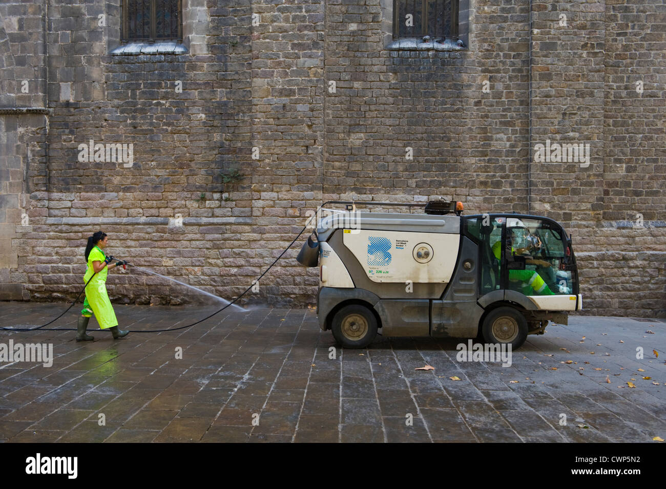 Street cleaners in spain hi-res stock photography and images - Alamy