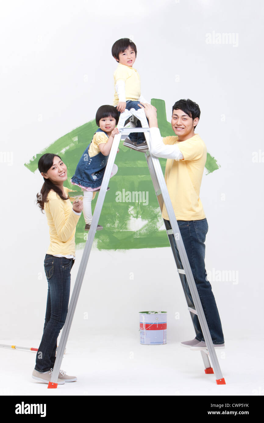 Family children parents diy hi-res stock photography and images - Alamy