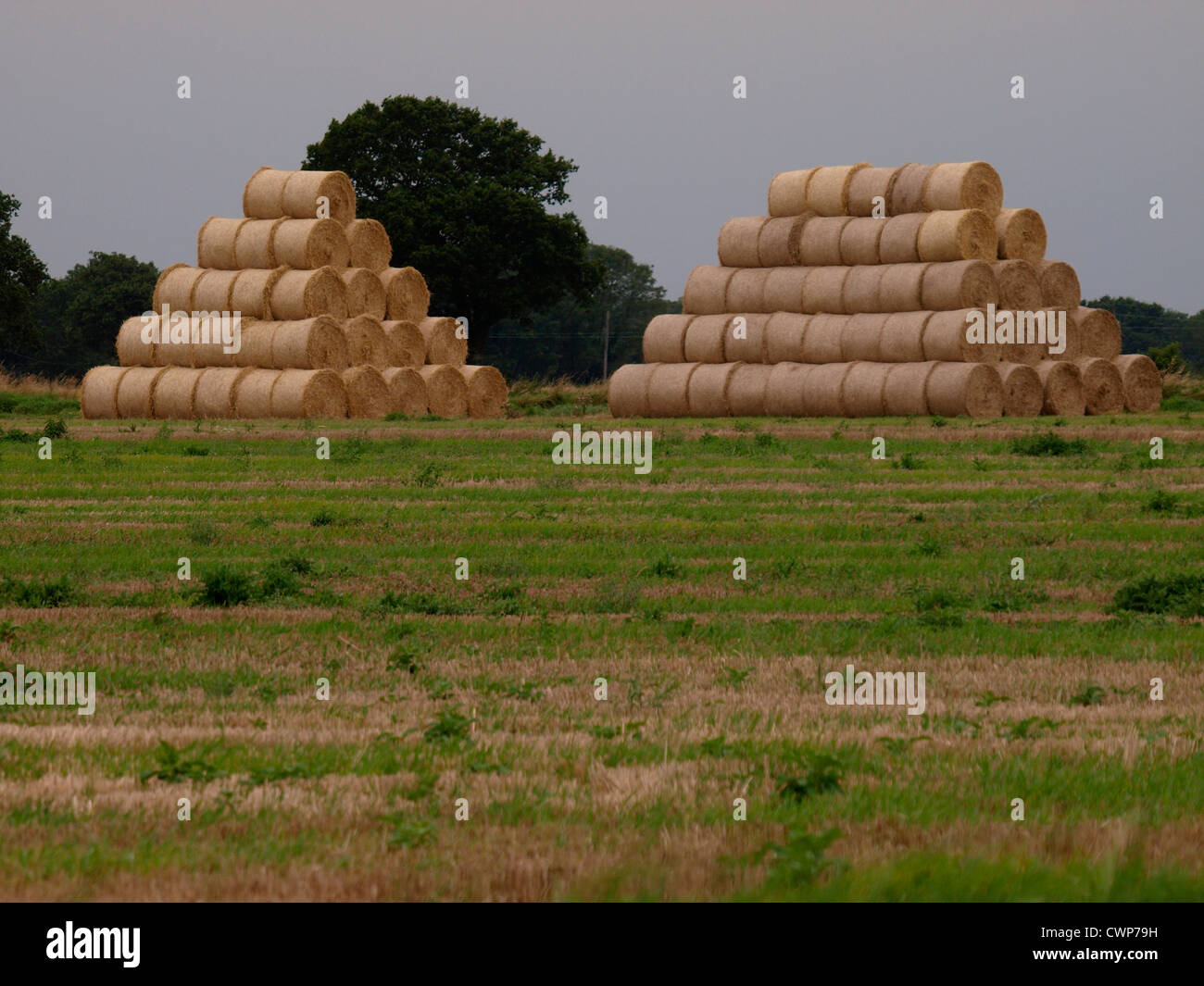 Round pyramid shaped hi-res stock photography and images - Alamy